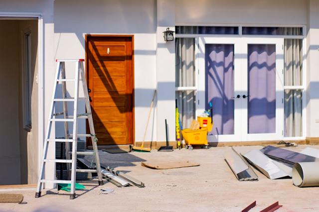 5 Common Sliding Door Issues and How to Fix Them